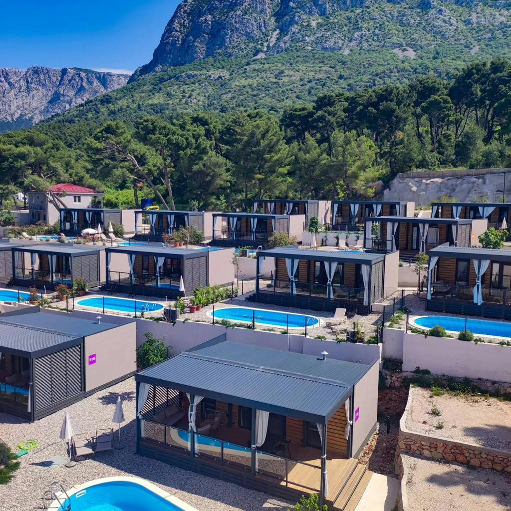 Park Villas by Morenia - Deluxe kamping vila sa bazenom - Megabon