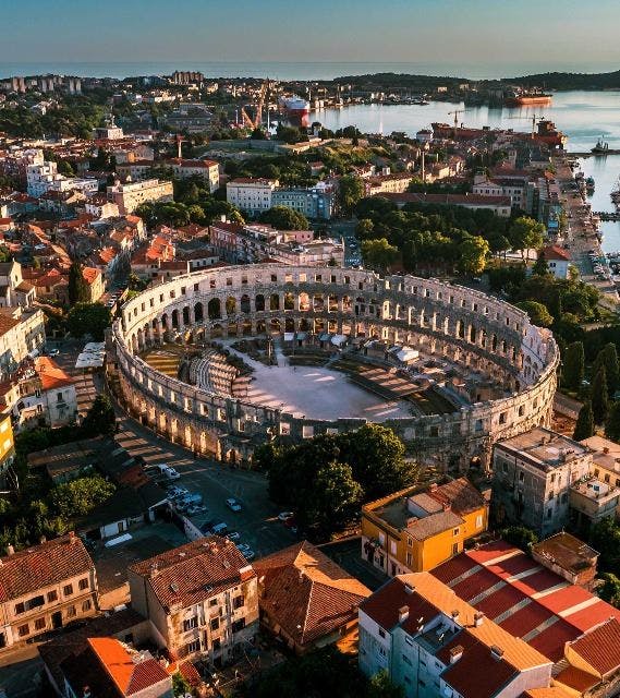 Pula City Center Accommodation - Zimska idila u Puli - Megabon