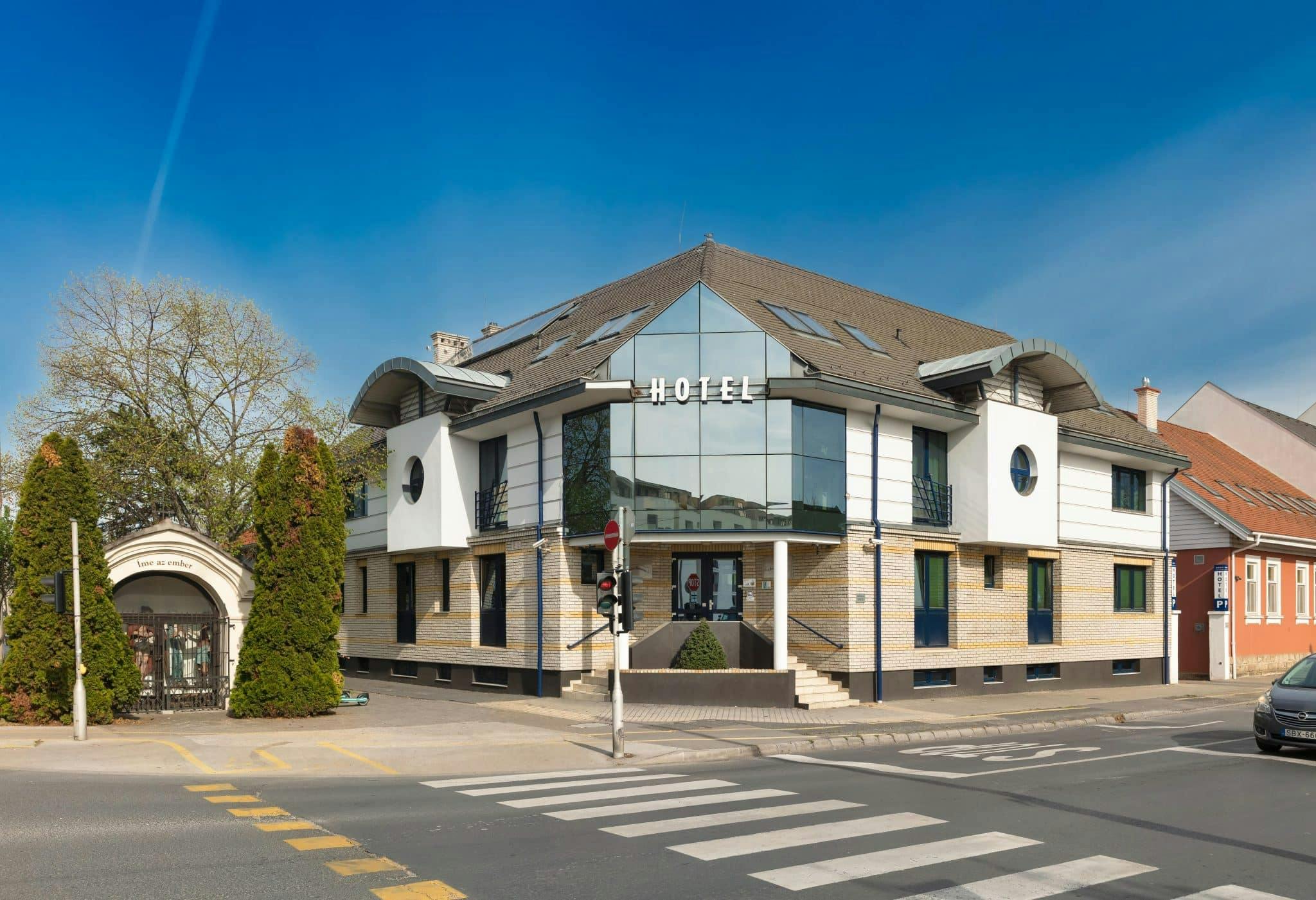 Hotel Kalvaria - Odmor u Mađarskoj - Megabon
